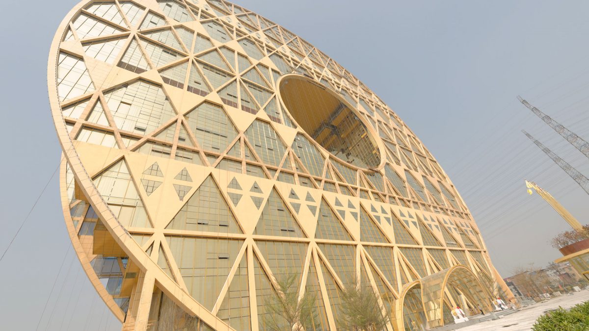 The world’s tallest circular building: Guangzhou Circle – Amusement Logic