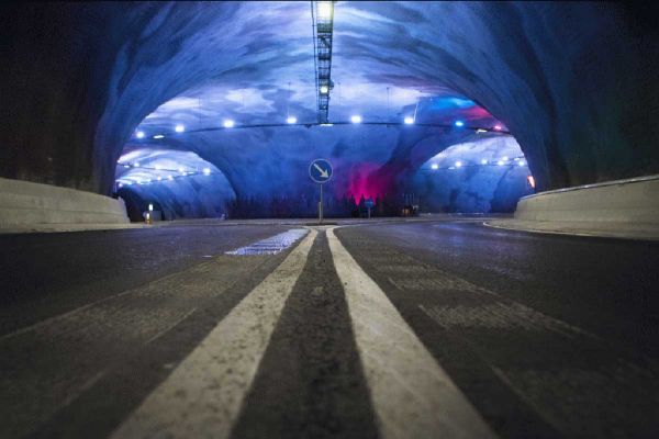 Engineering: a roundabout under the sea, Faroe Islands – Amusement Logic
