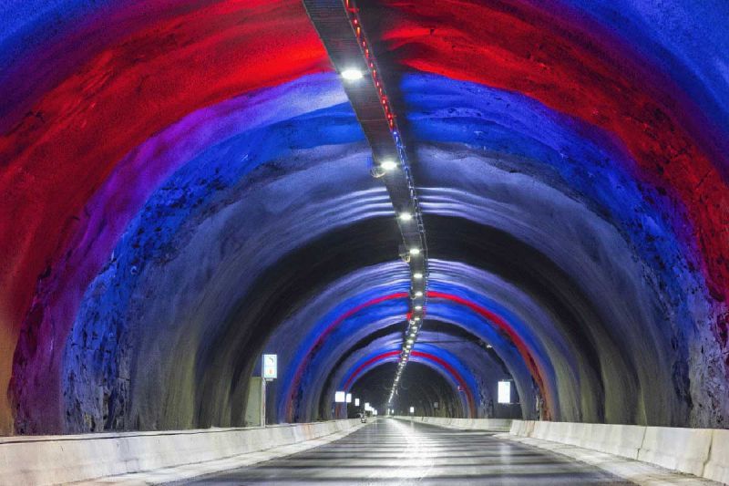 Engineering: a roundabout under the sea, Faroe Islands – Amusement Logic