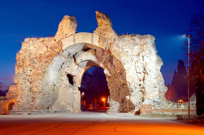 Aquatic spaces: origin and history of spas