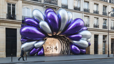 Temporary façade design in Paris shops