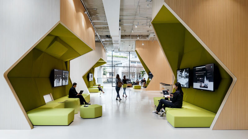The power of colour in interior design: boldness or moderation?