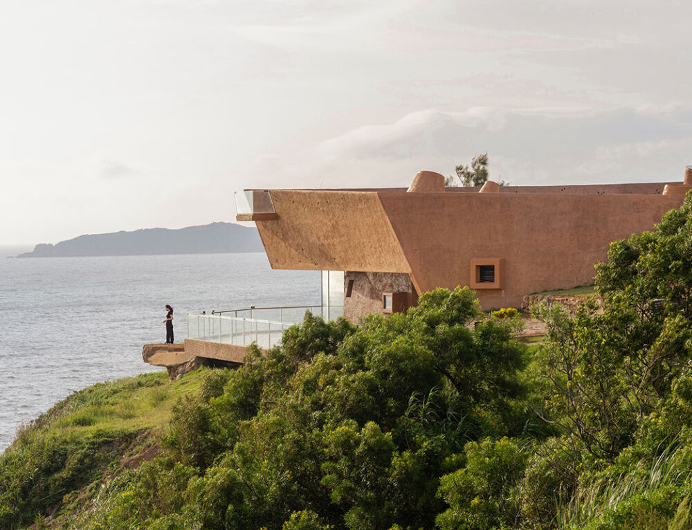 Cap beams in architecture and construction - Amusement Logic