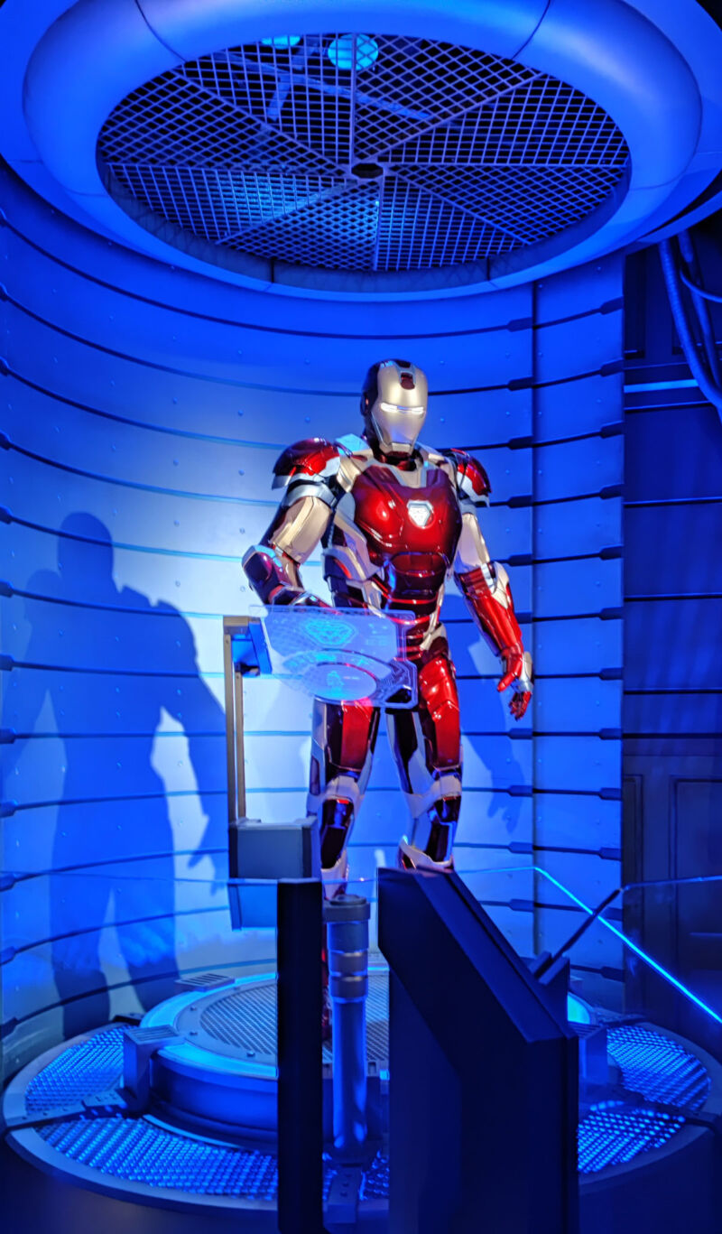 Animatronics in theme parks, yesterday and today